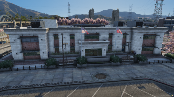 Giant Shop · CUSTOM MAPS